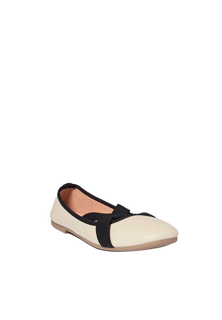 Cream Flat Shoes with Black Strap – COLORBOX - Indonesia