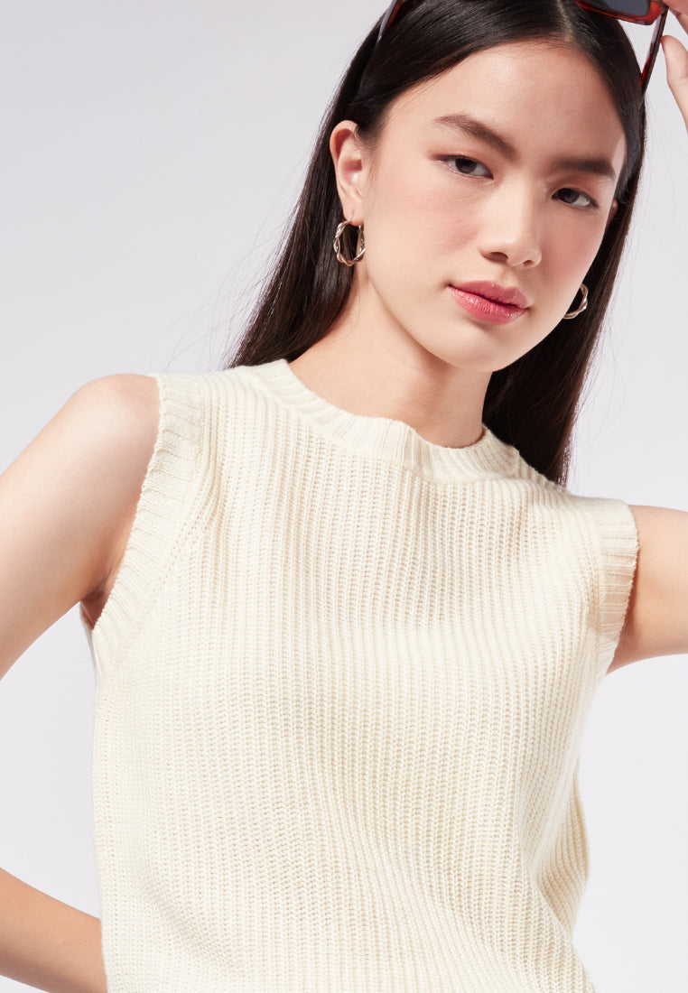 Basic Fitted Crop Vest – COLORBOX - Indonesia