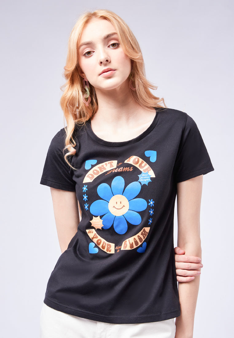 Short Sleeve Fitted Graphic T-shirt – COLORBOX - Indonesia