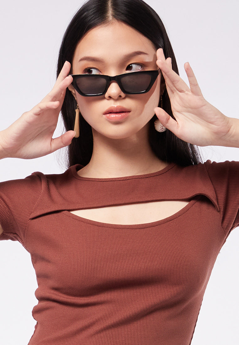 Short Sleeve Cut Out T-Shirt – COLORBOX - Indonesia